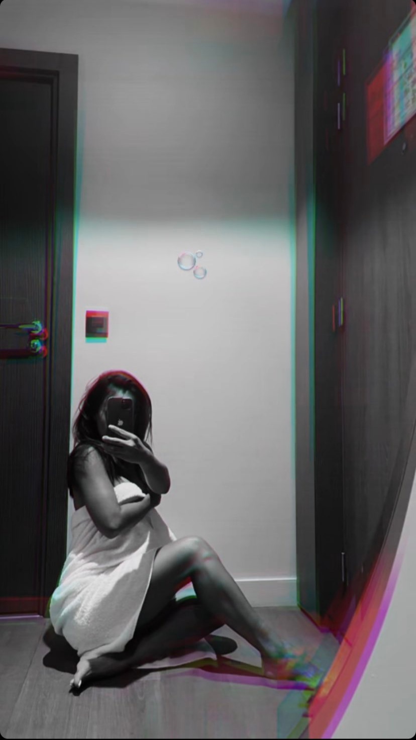 The best Alice Belaïdi feet pictures 🤩